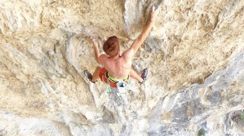 Loïc Zehani mit Erstbegehung "Parle avec elle" 9a/a+ - Der Kletterblock